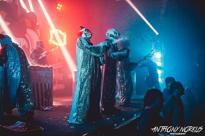 Gettin' Down with the Clowns: Detroit's Insane Clown Posse, Faygo and ...