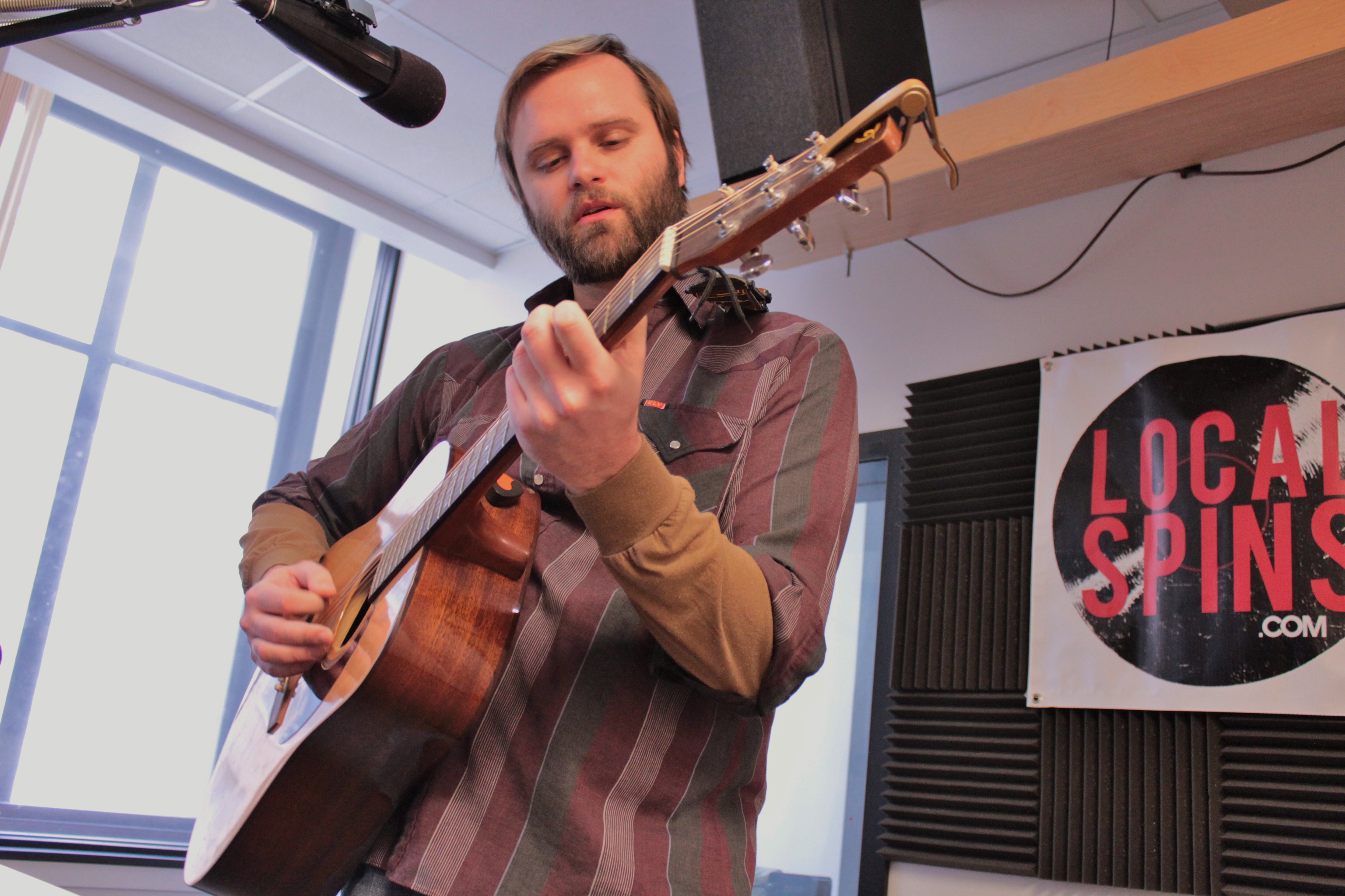 Grand Rapids singer-songwriter Dale Wicks: Artist Spotllght