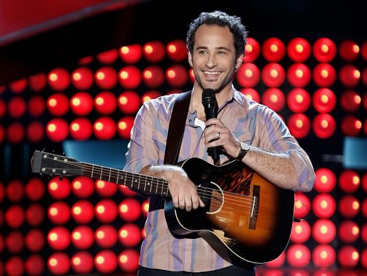 'The Voice' contestant Joshua Davis: Local Spins Guest Playlist