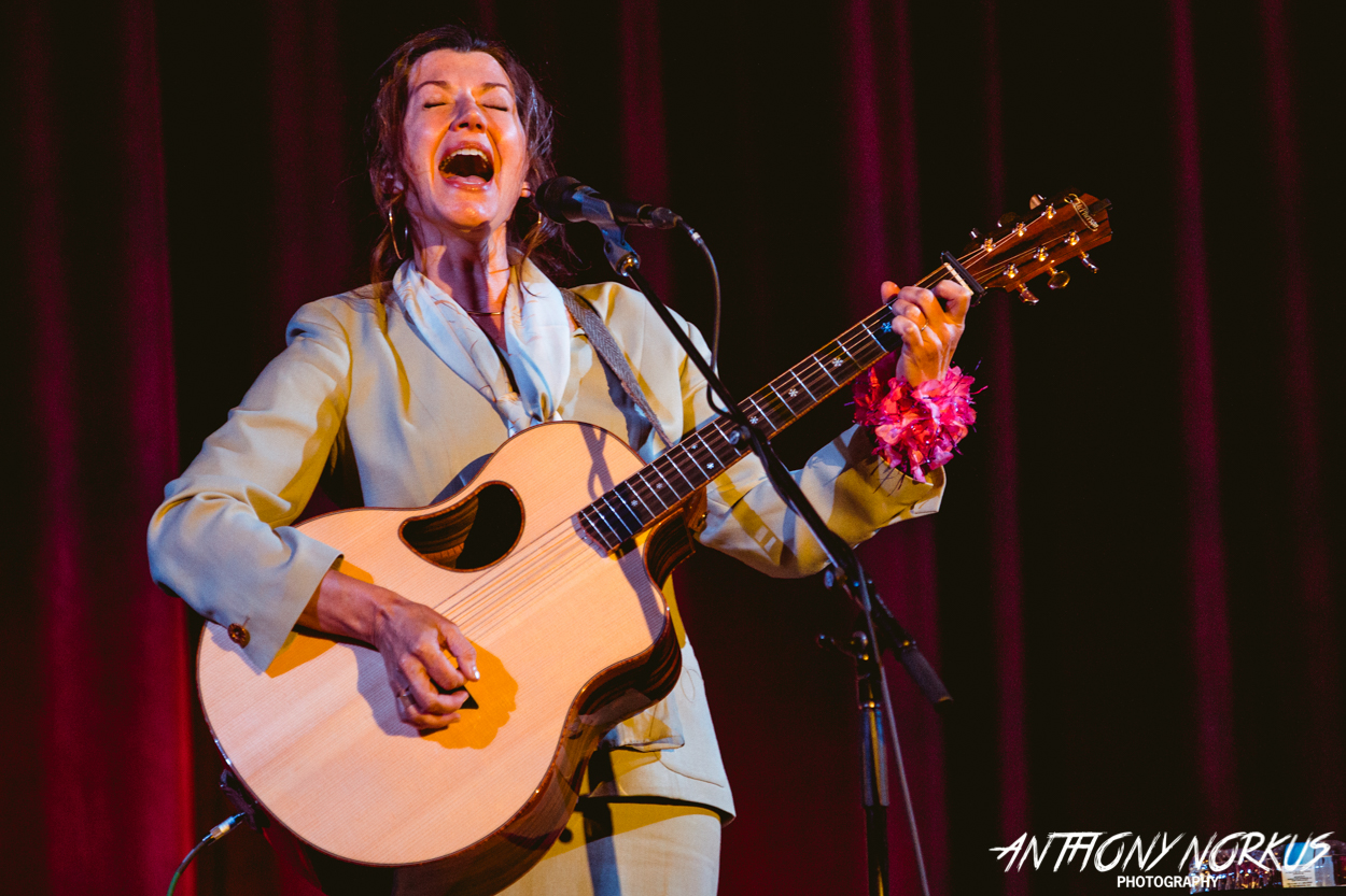 Clutch, Disclosure, Amy Grant, Nate Ruess: Photo Gallery