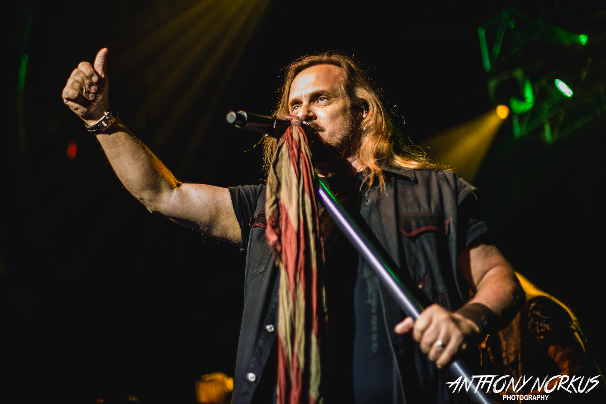 Lynyrd Skynyrd rolls out Southern rock fervor, classic hits for Grand ...