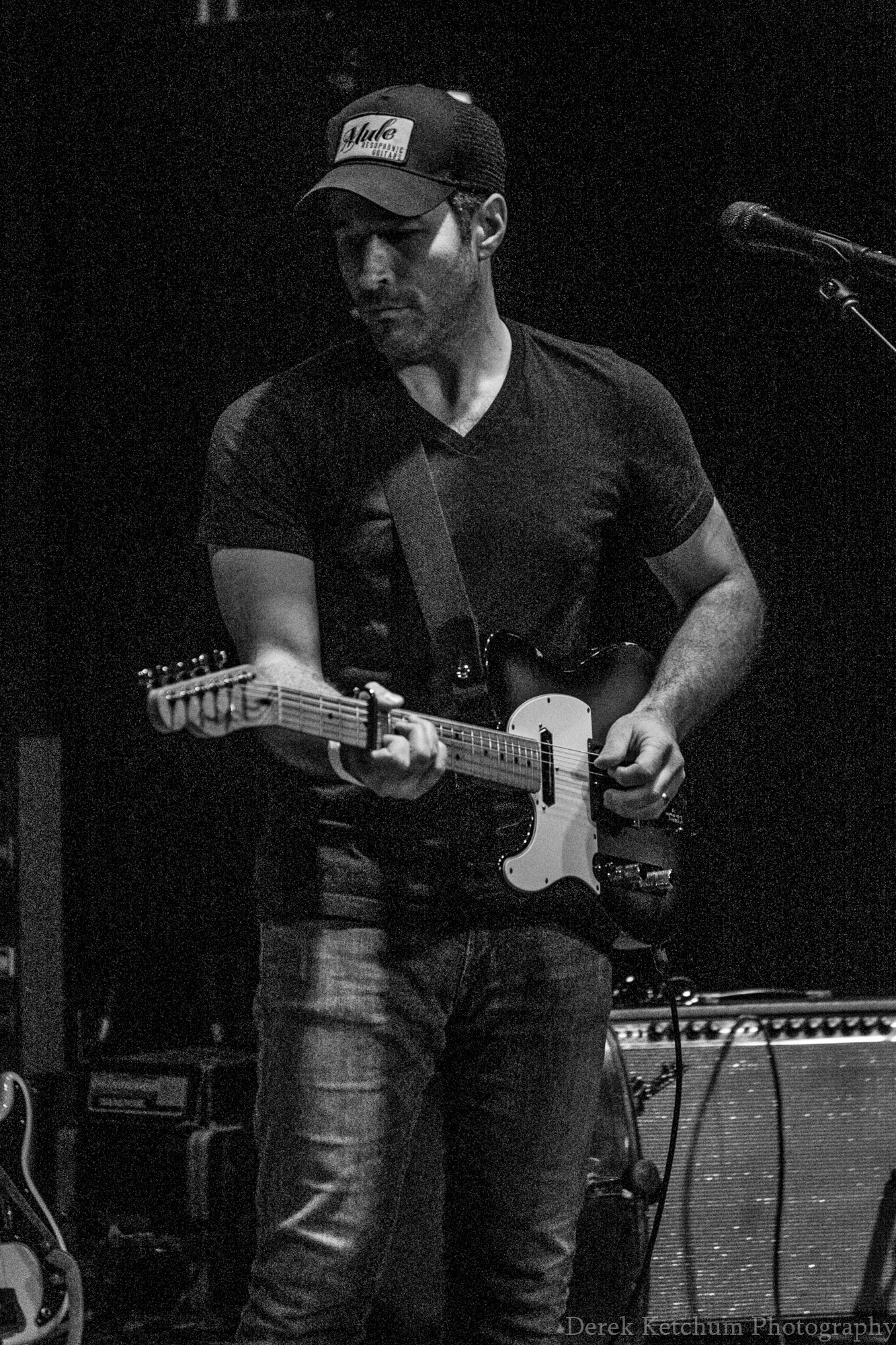 Joshua Davis wrapping up Michigan tour while promoting new album