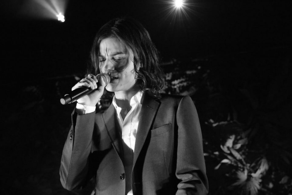 Borns brings stage savvy, pop glory to Grand Rapids for homecoming