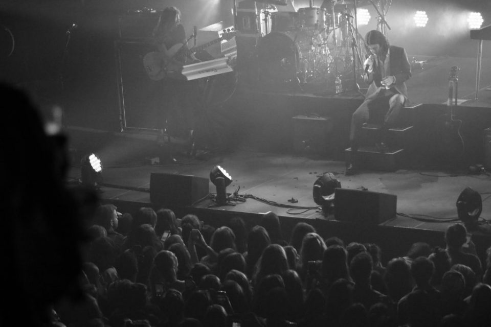 Borns brings stage savvy, pop glory to Grand Rapids for homecoming