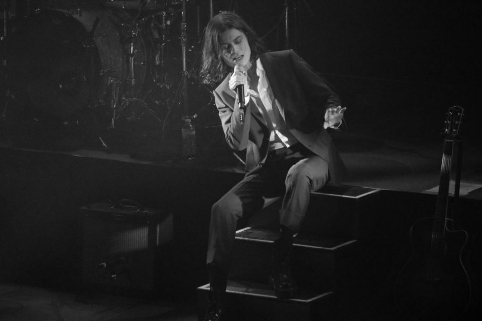 Borns brings stage savvy, pop glory to Grand Rapids for homecoming