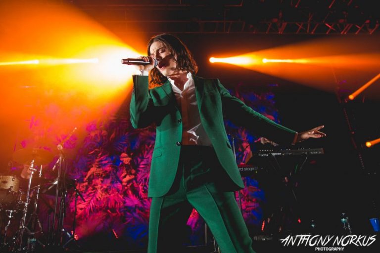 Borns brings stage savvy, pop glory to Grand Rapids for homecoming