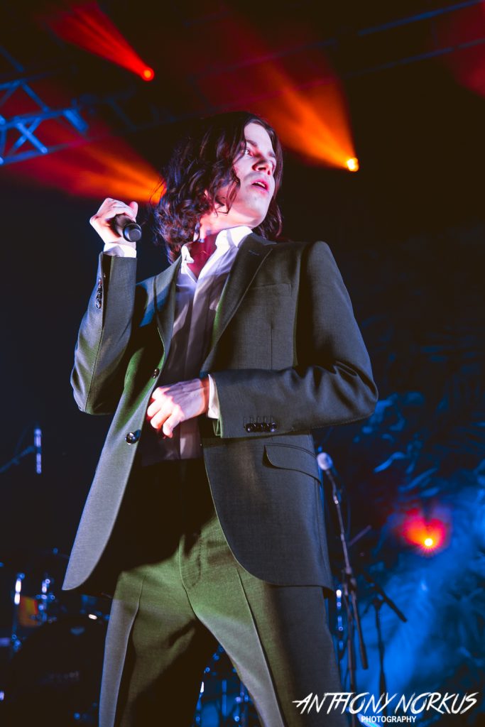 Borns brings stage savvy, pop glory to Grand Rapids for homecoming