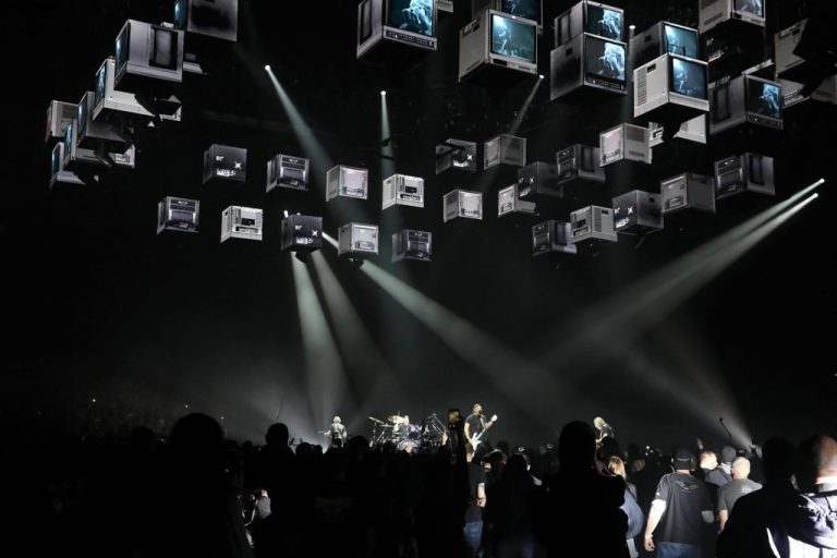 Metallica remains master of metal in artful Grand Rapids show - Local Spins