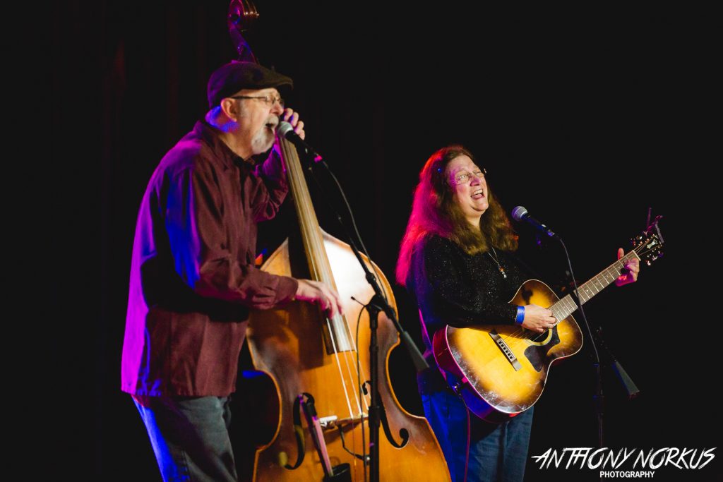 FREE OUTDOOR COMMUNITY CONCERTS 2024 - Local Spins