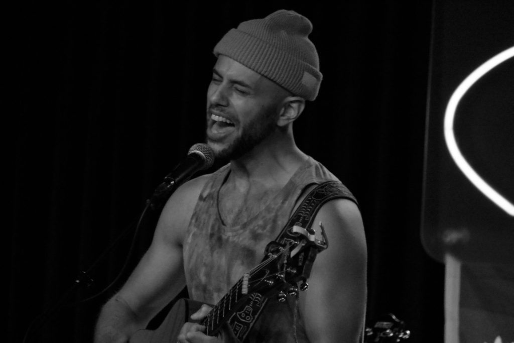 Keith Urban, Apocalyptica, Joe Hertler fire up fall (Photos) - Local Spins