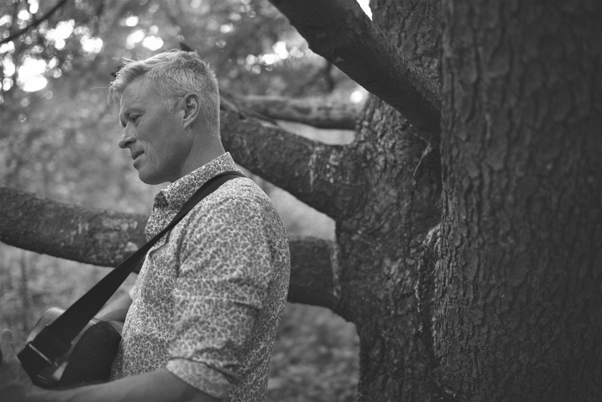 Singer-songwriter Josh Rose unveils new 'spooky folk' album - Local Spins