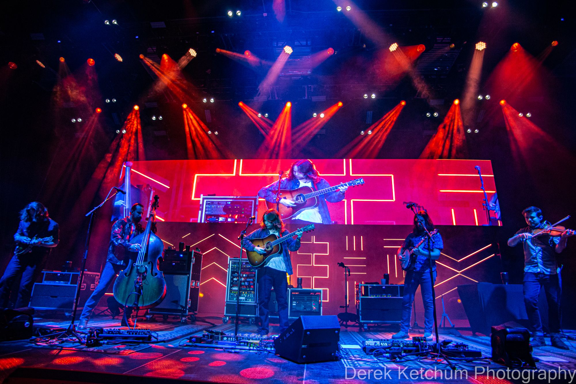 Billy Strings uncorks rock-fueled bluegrass for Michigan fans - Local Spins