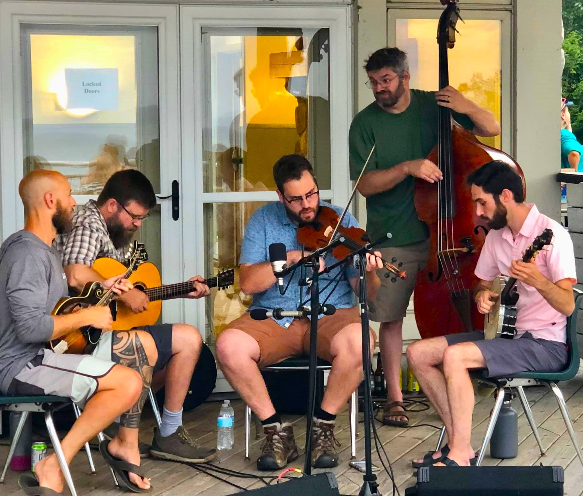 Round Creek String Band bows to groove of old-time music - Local Spins