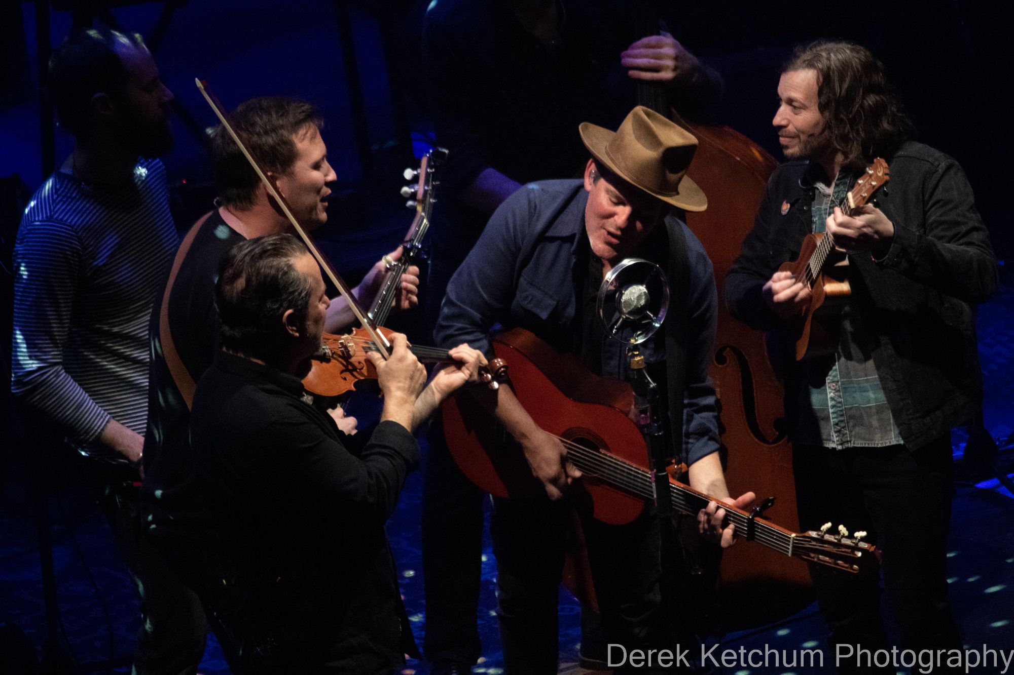 Gregory Alan Isakov unfurls striking songs in Kalamazoo - Local Spins