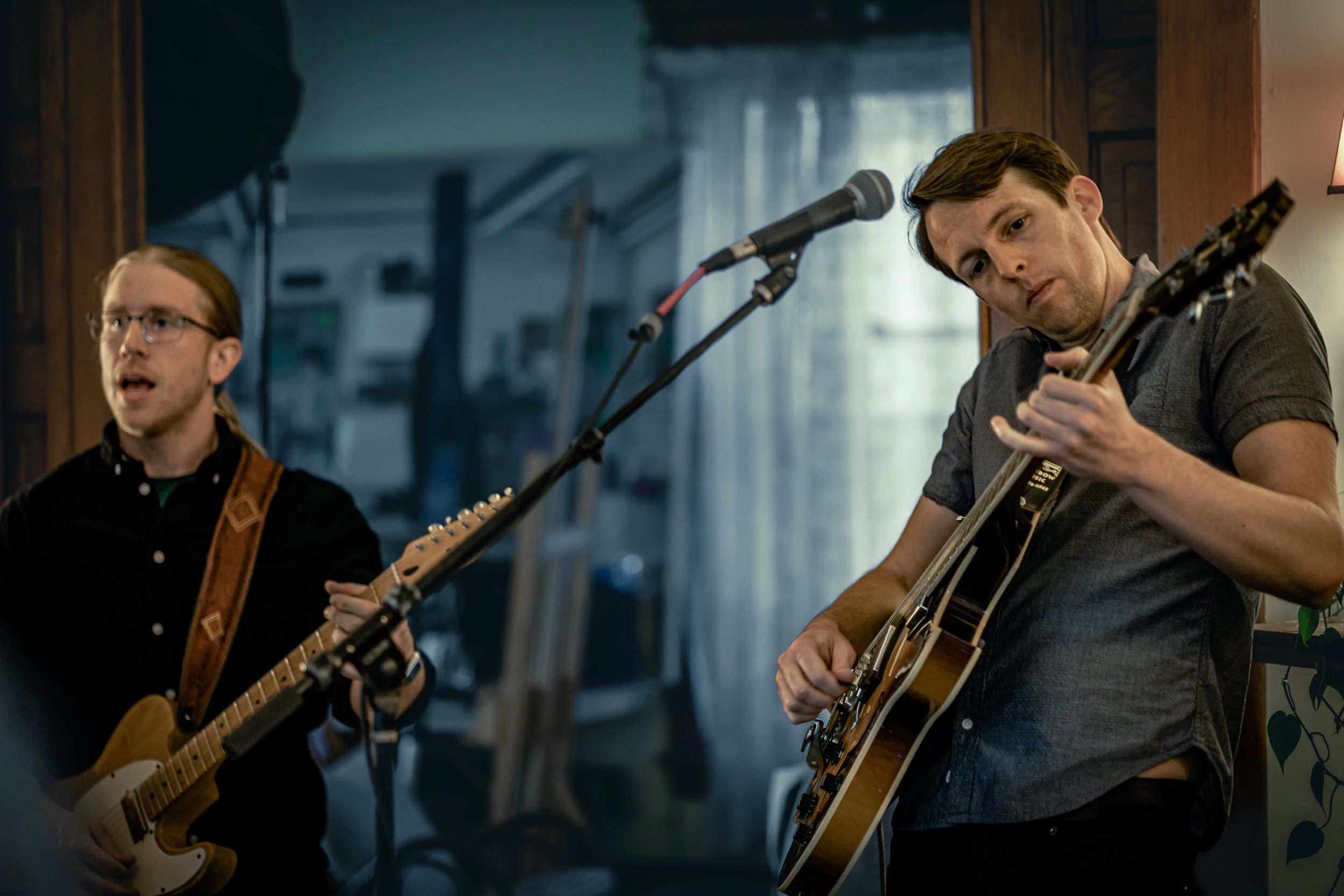 Max Lockwood: 'Full circle' fusion of rock & songwriter charm - Local Spins