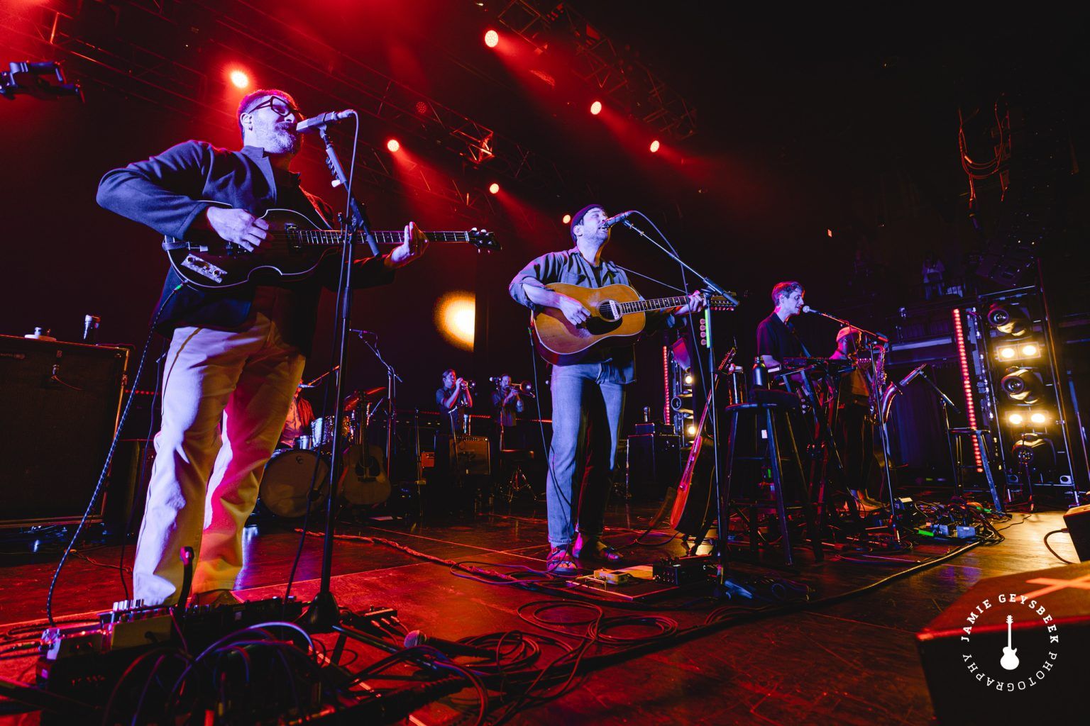 Fleet Foxes unfurl vocal glory for packed Grand Rapids show - Local Spins