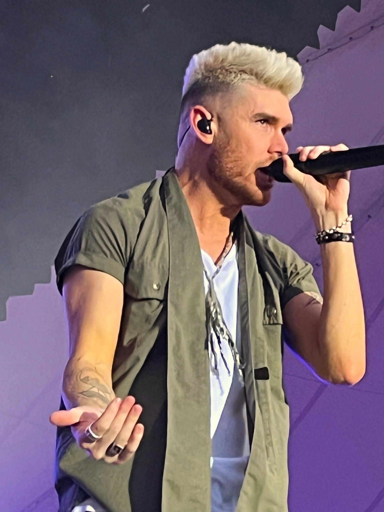 Unity Christian Music Festival Day 1 cheers Colton Dixon, more - Local ...
