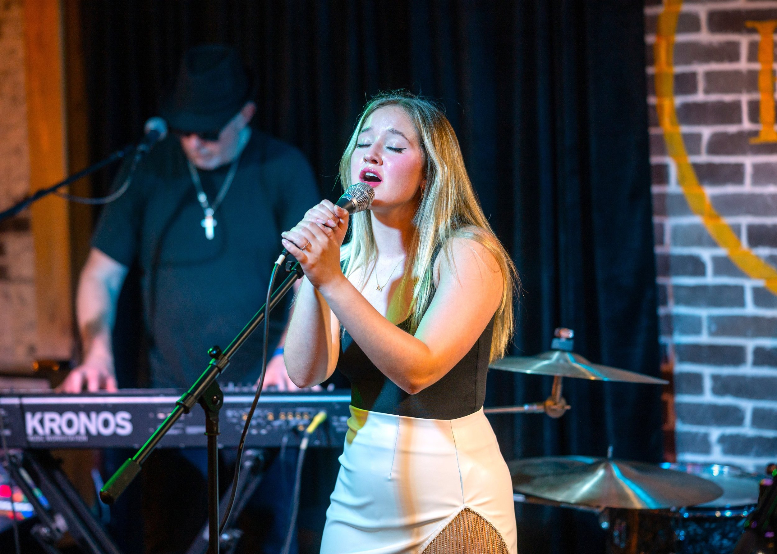 Emerging Artist to Watch: Indie-pop's Mystique - Local Spins