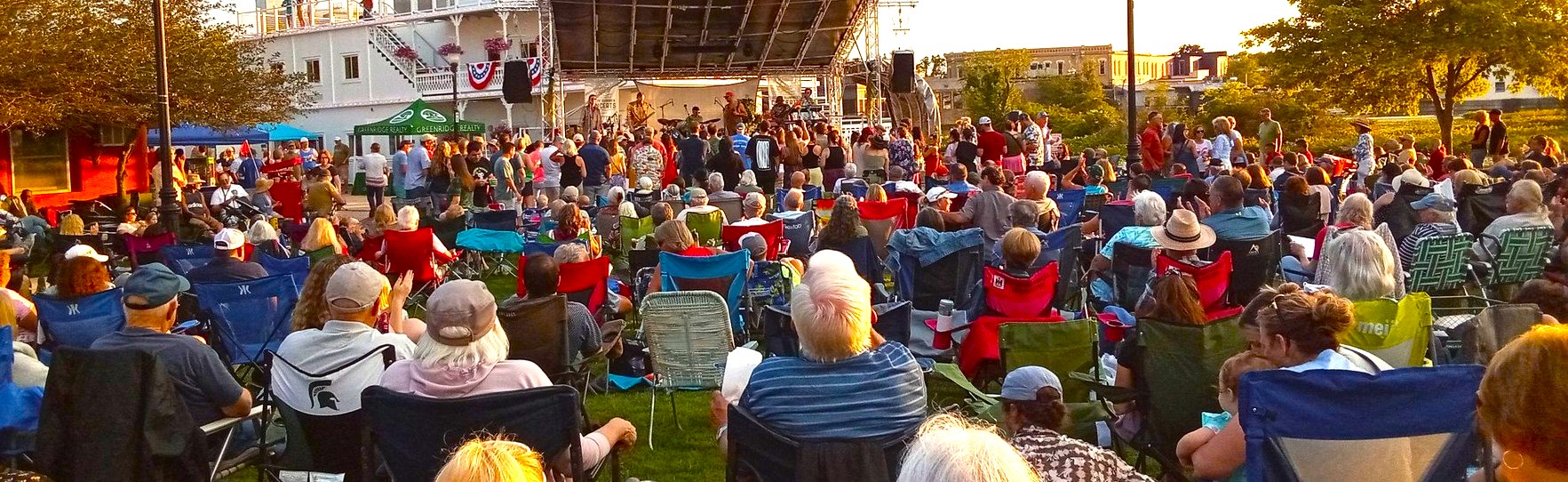 FREE OUTDOOR COMMUNITY CONCERTS 2025 - Local Spins